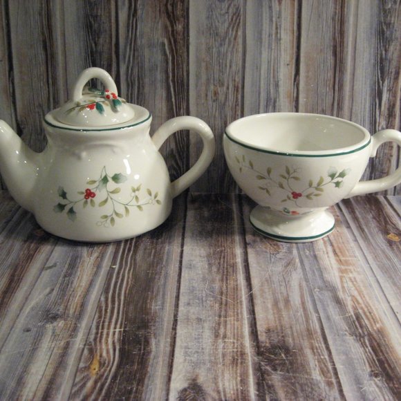 Pfaltzgraff | Dining | Pfaltzgraff Winterberry Tea For One Individual ...